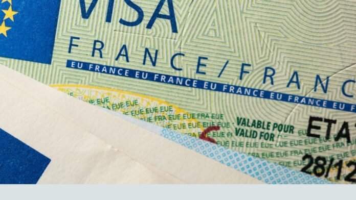 France Simplifies Residence Permit Renewal Process for Foreigners